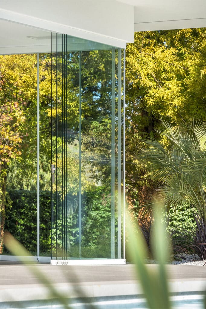 Gibus presents the new glass walls GLISSE