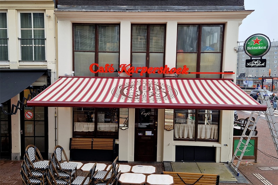 Replacement cloths give hospitality terraces new returns